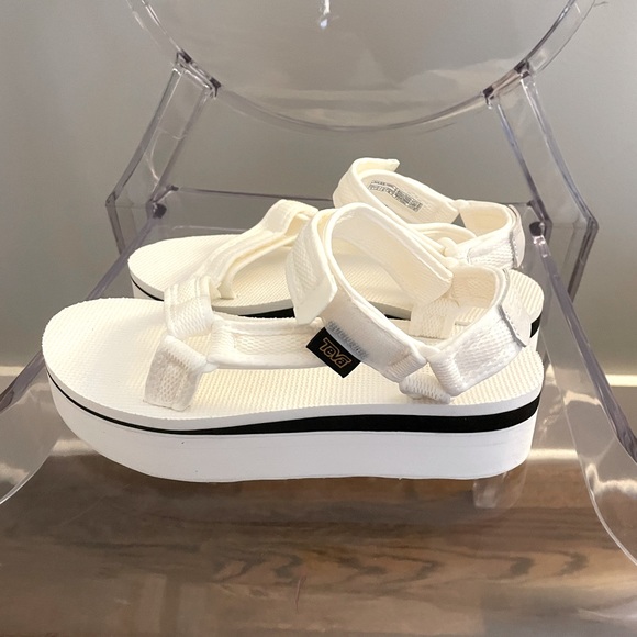 Teva | Shoes | Teva Flatform Universal Mesh Print Sandals | Poshmark